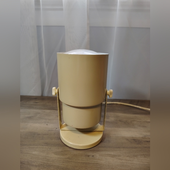 The Unbranded Brand | Other | Vintage Lite Source 75 Tilt Spotlight ...